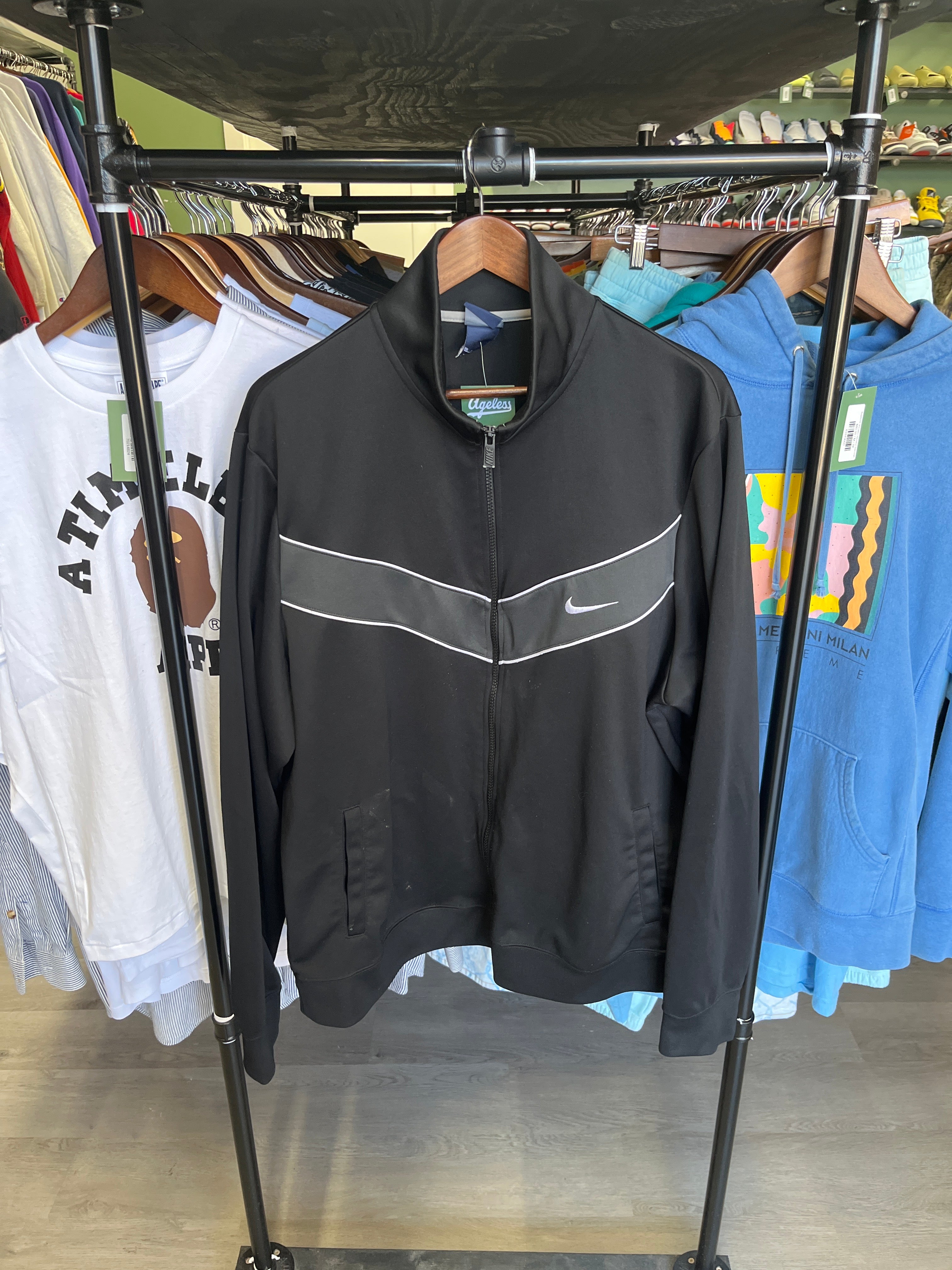 Vintage Black Nike Track Jacket – Ageless SC